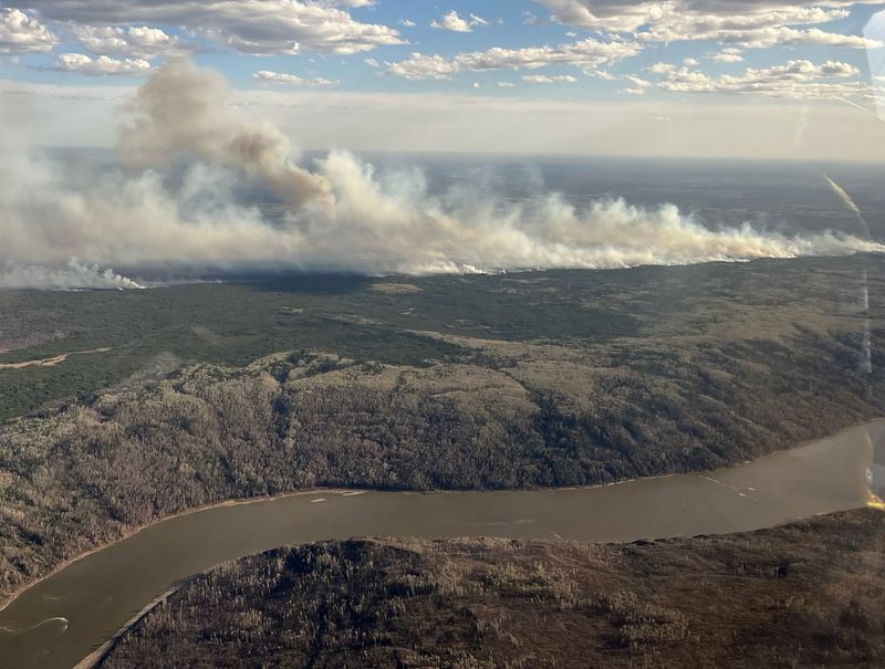 Wildfire evacuation notice issued for oil sands rich Alberta town ...