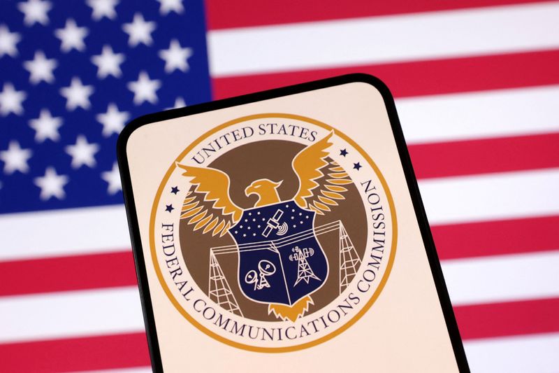 Senator opposes FCC plan to reverse cyber rules adopted after Salt ...