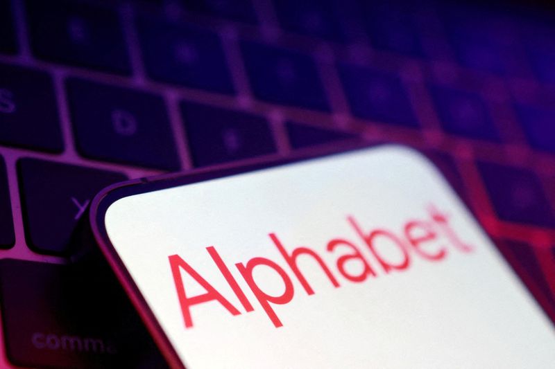 Berkshire reveals new $4.3 billion Alphabet stake, sells more Apple ...